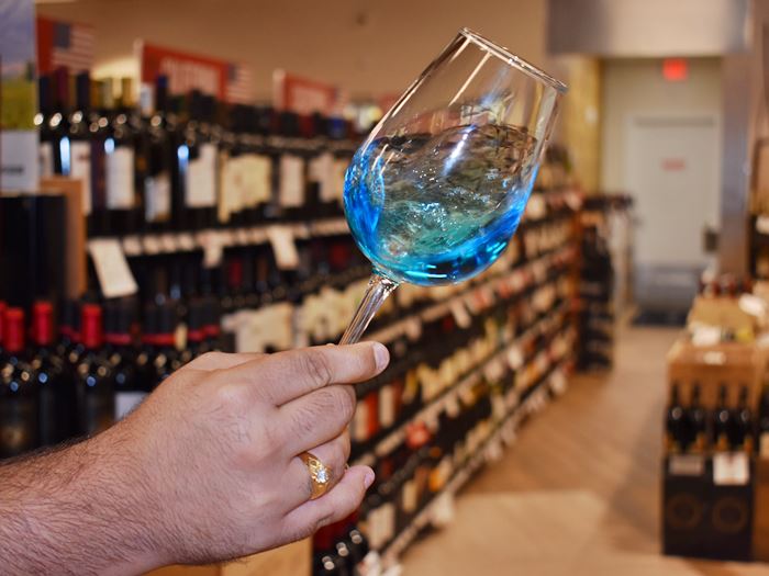 El vino azul ecológico español que conquista Italia