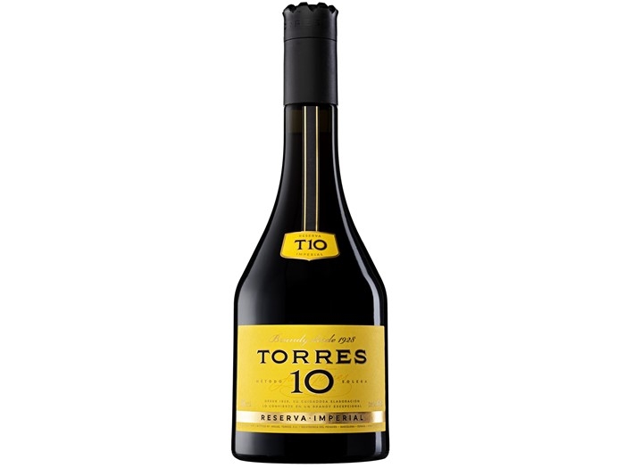 Torres Brandy actualiza la imagen de su icónico Torres 10
