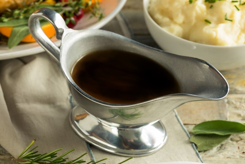 Cómo preparar salsa gravy para acompañar tus platos