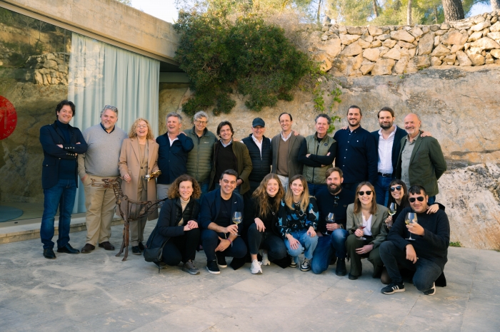 Homenaje a Carlos Esteva: Un legado que perdura en el vino y el arte