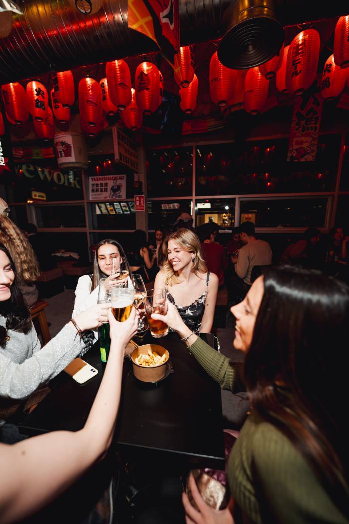 El Okio Asian Street Market lanza un menú exprés buffet asiático por 13 ...